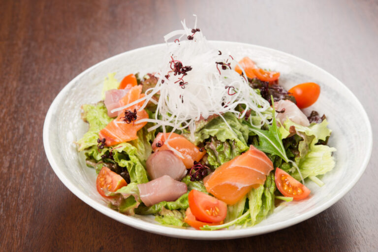 【残った刺身の活用方法！】冷凍保存方法とアレンジレシピをご紹介 - 急速冷凍機の厳選比較サイト「春夏秋凍」